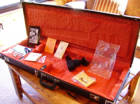 1969 RELIC C-SHOP FENDER STRATOCASTER VINTAGE CASE #1
