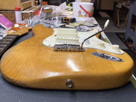 1968 Fender Stratocaster Olympic White inside Body